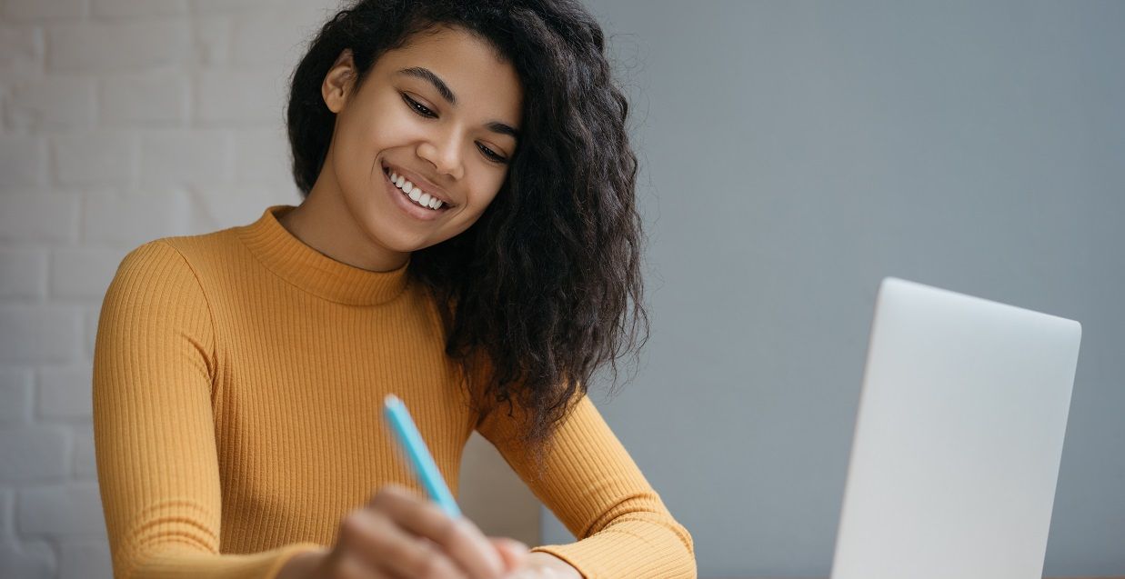 Discover how to make your CV stand out with our webinar - Unitemps